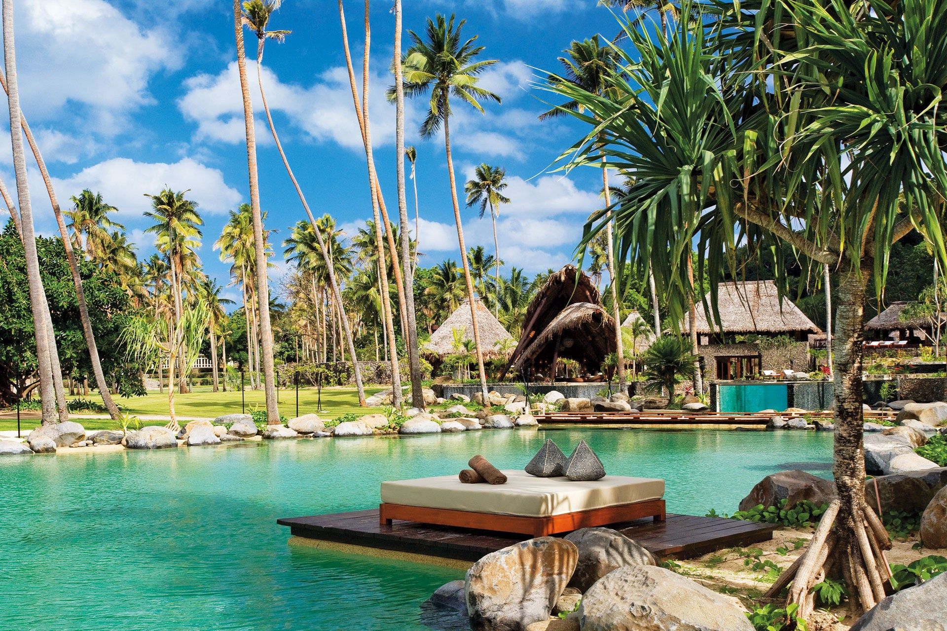 LAUCALA ISLAND: Lapping it up - The Chic Icon