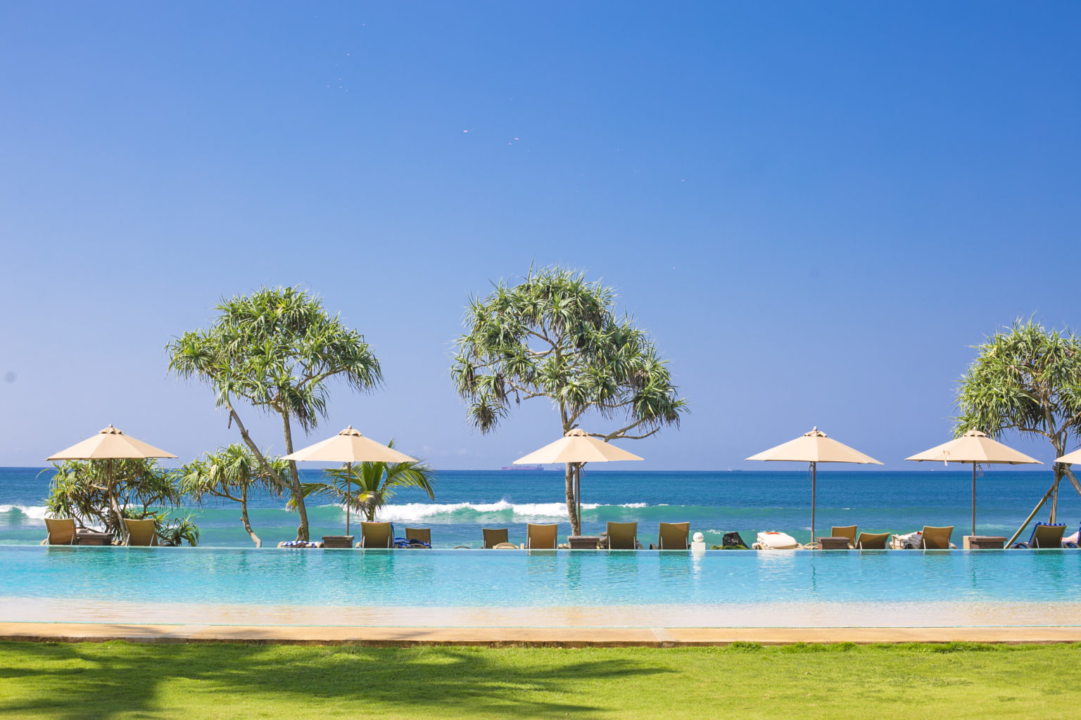 The Fortress Resort & Spa: the healing power of the ocean - The Chic Icon