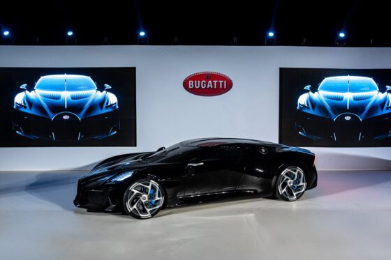 Bugatti shines in Dubai - The Chic Icon
