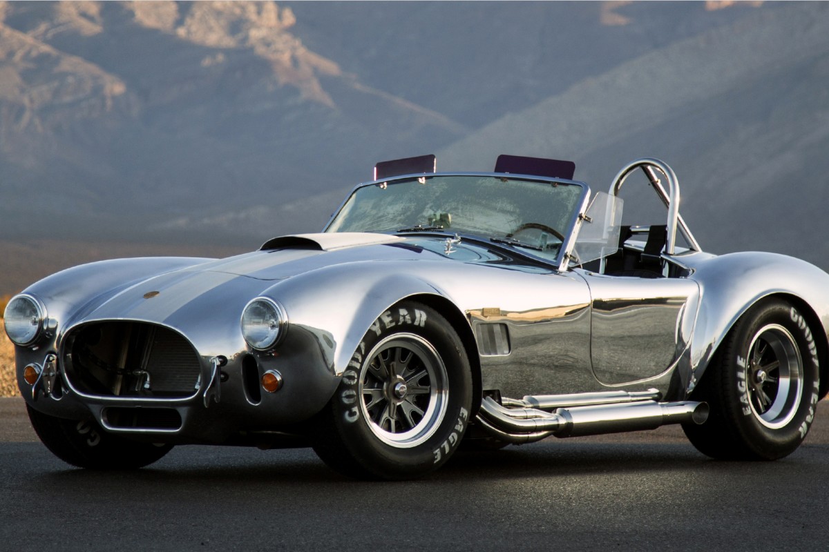 The legendary Shelby Cobra - The Chic Icon