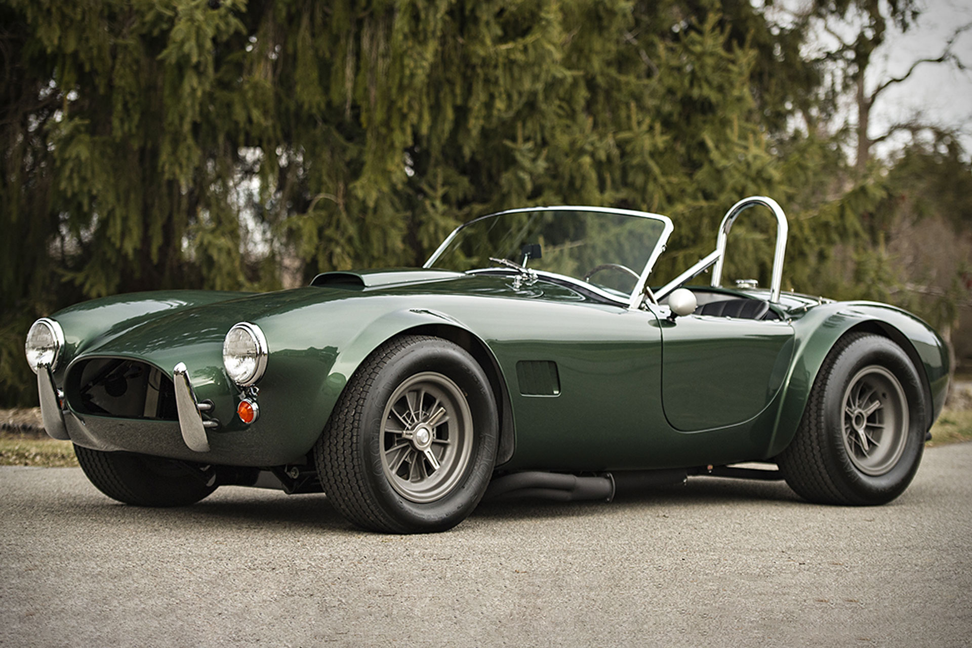The legendary Shelby Cobra - The Chic Icon