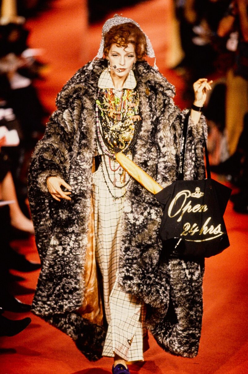 British Fashion - The Chic Icon