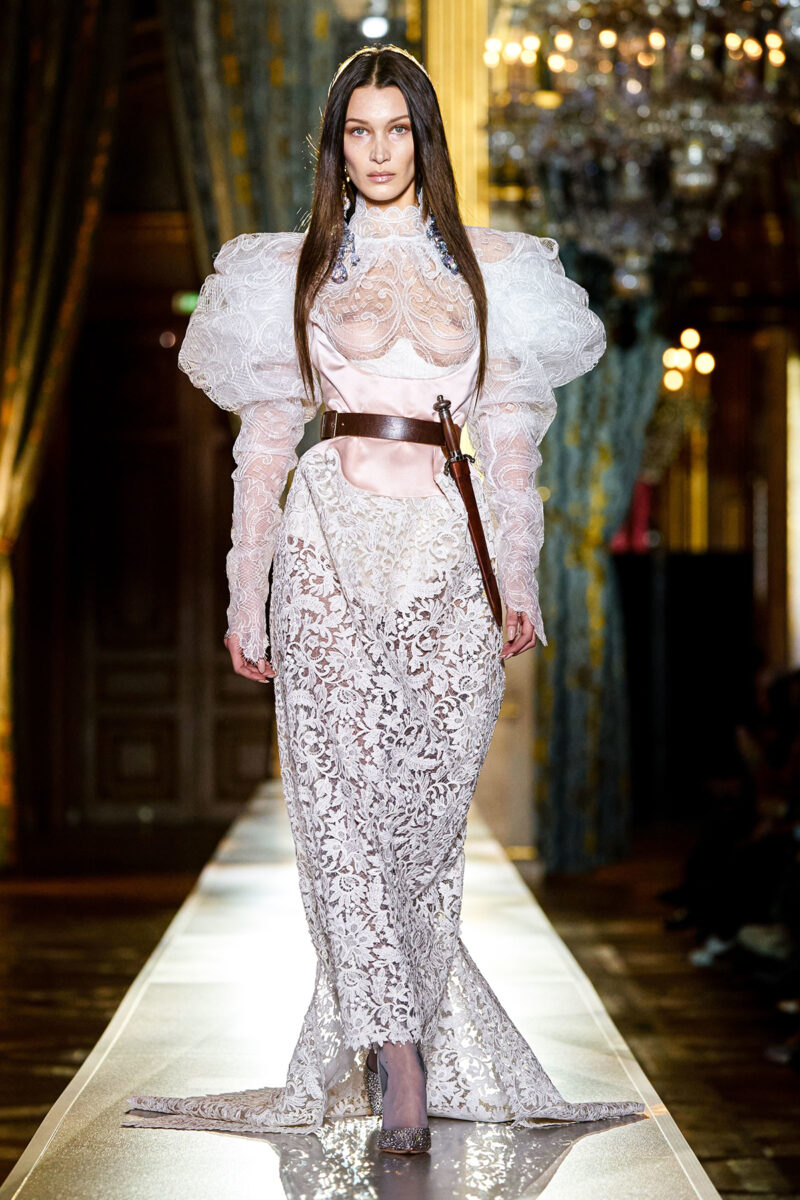 British Fashion - The Chic Icon