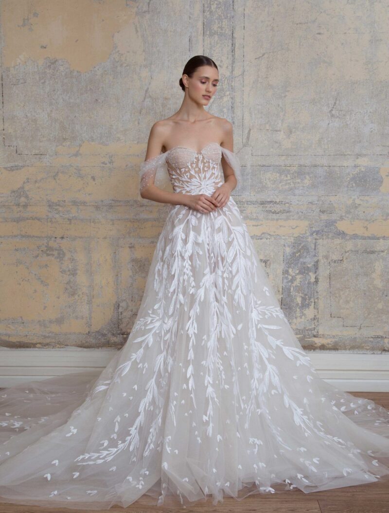 George Hobeika: the Art of Fashion - The Chic Icon