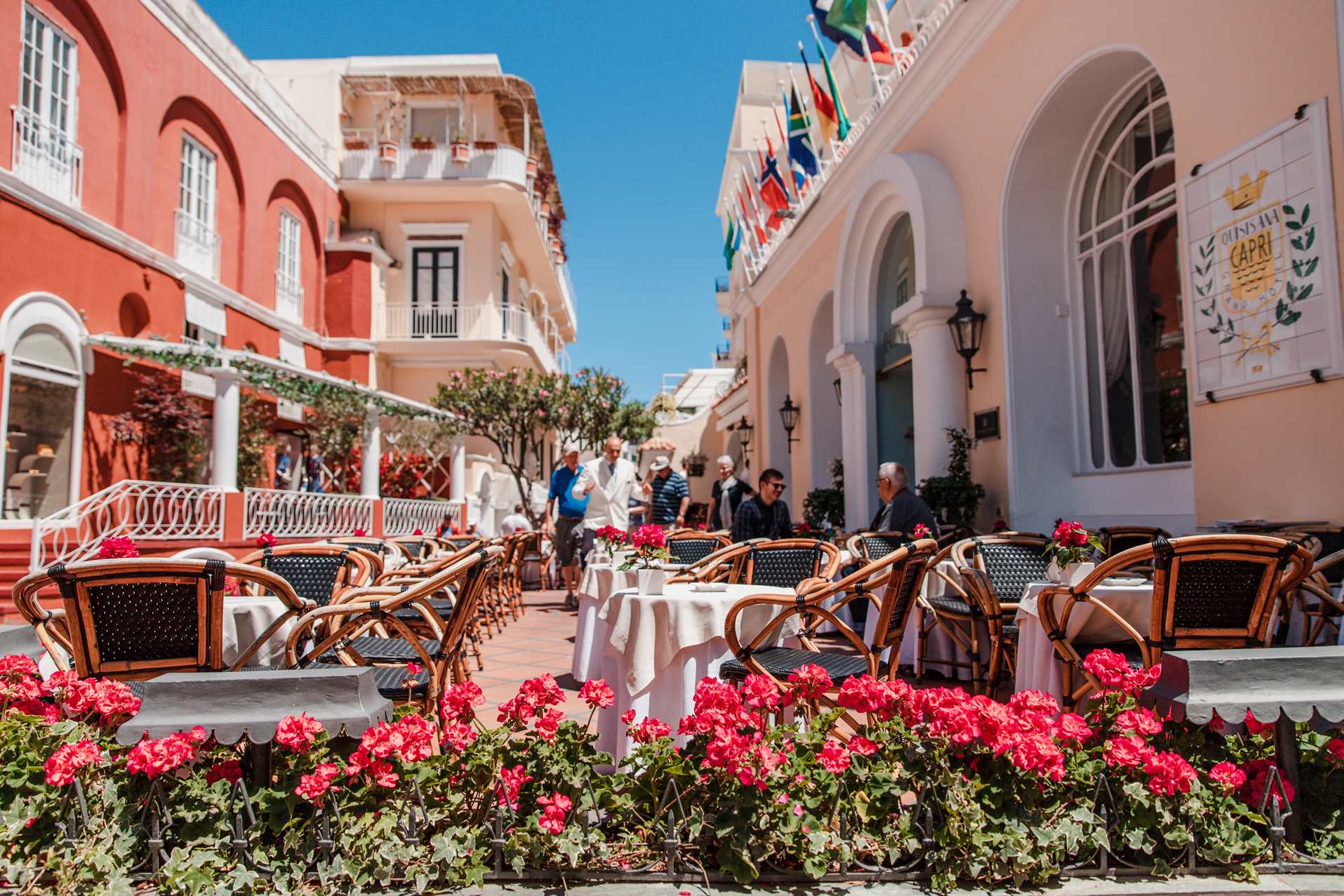 Chic Guide to Capri - The Chic Icon