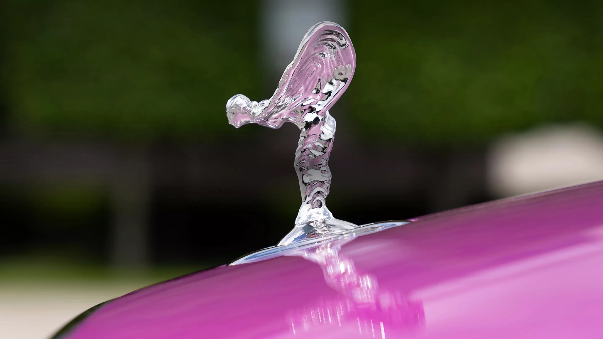 Creating a Driving Masterpiece: The Art of Bespoke at Rolls-Royce - The ...