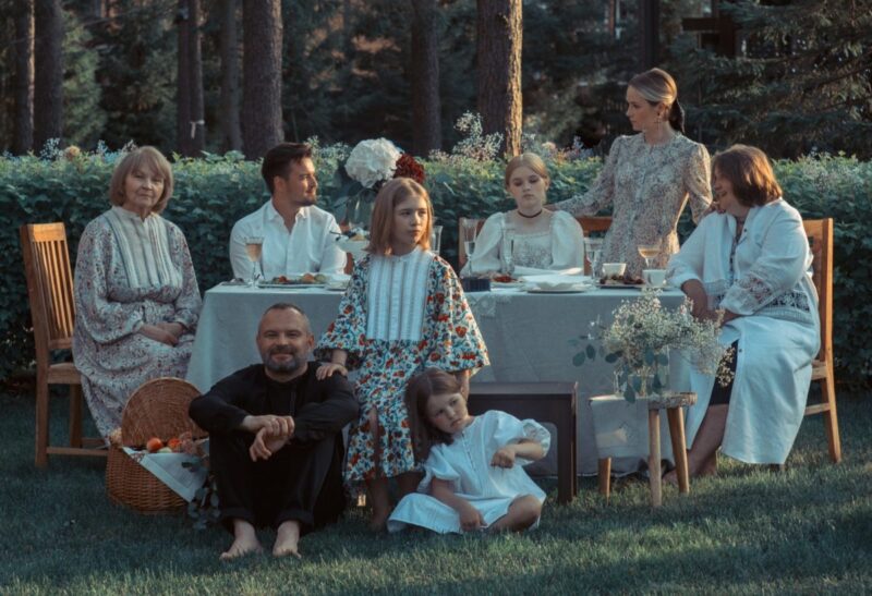 Cultural Heritage of Russia: Krestetskaya Strochka - The Chic Icon