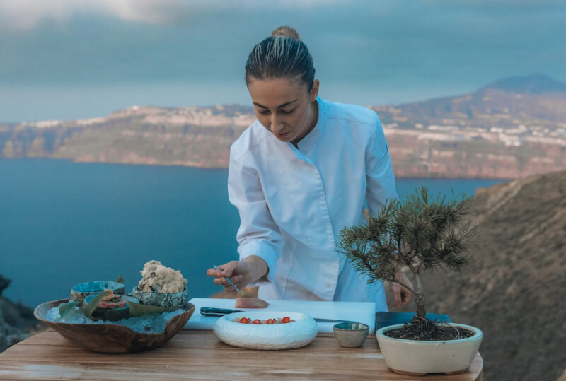 Divino Caldera: New Boho-Style Hotel in Santorini - The Chic Icon