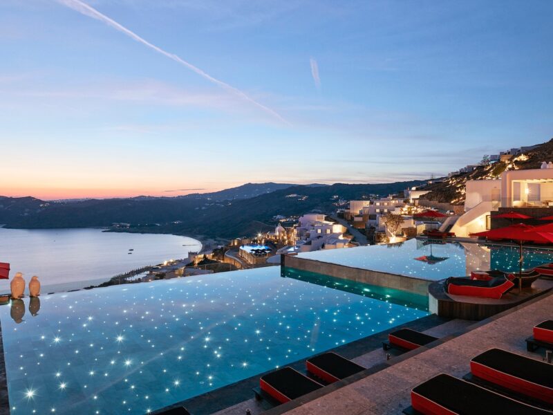 Divino Caldera: New Boho-Style Hotel in Santorini - The Chic Icon