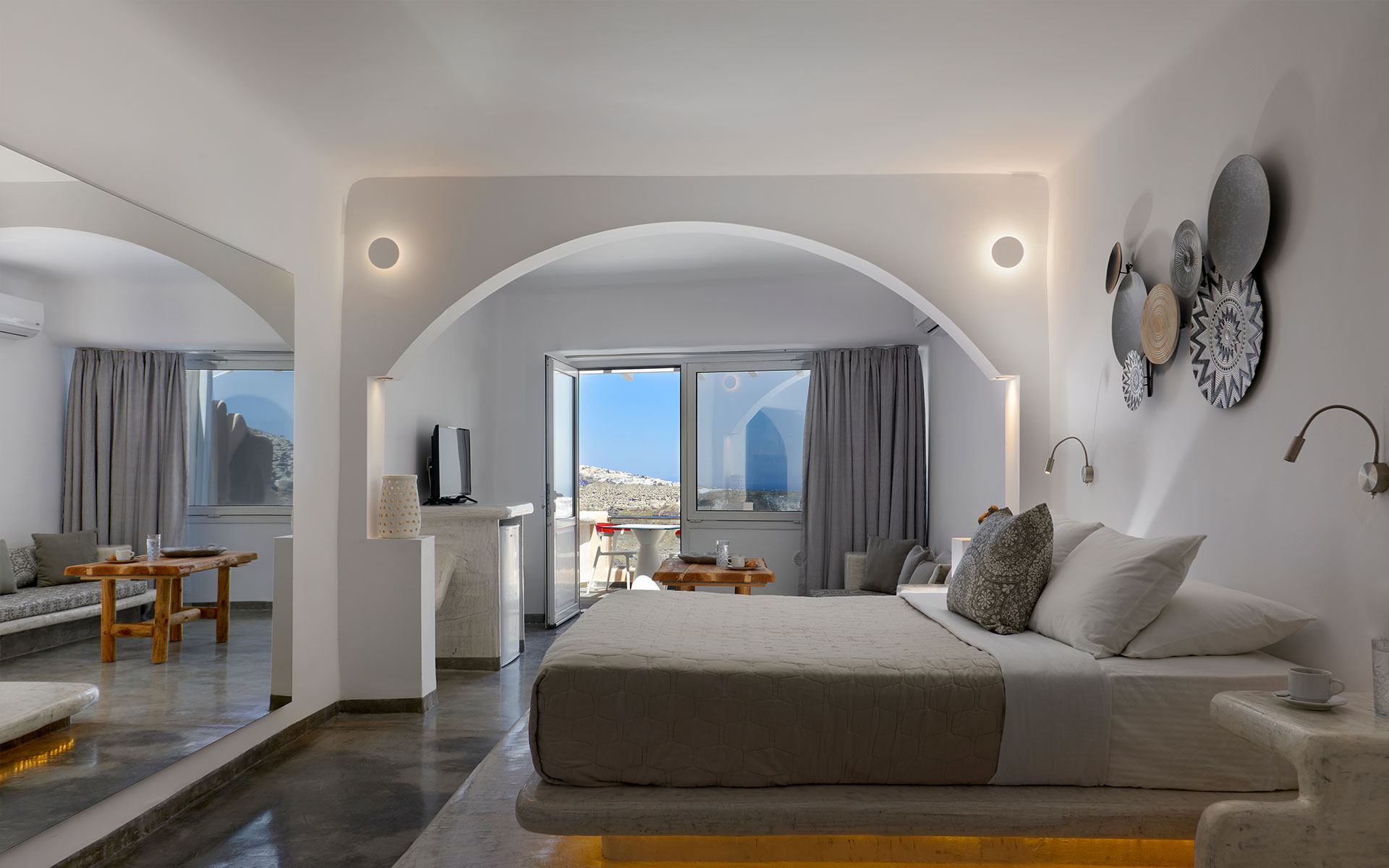 Unveiling the Majestic Splendor: Suites of the Gods Hotel - The Chic Icon