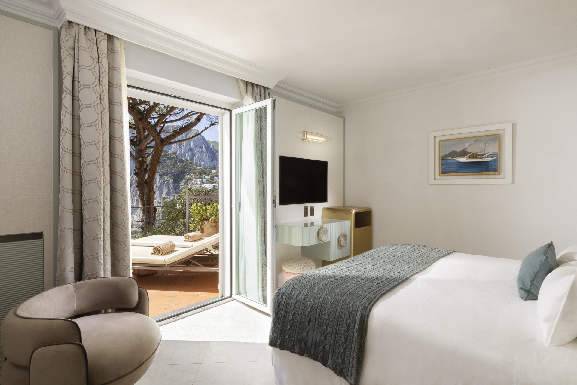 Punta Tragara: A Symphony of Luxury and Serenity on the Cliffs of Capri ...